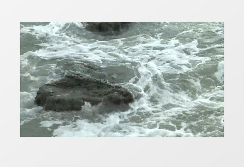 海浪翻腾实拍视频素材下载 mp4格式 熊猫办公